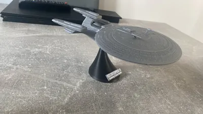 USS Enterprise-D Refit - Free 3D Print Model - MakerWorld