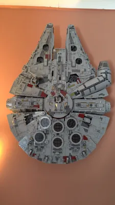 UCS Millennium Falcon Wall Display by Galladex MakerWorld: Download ...