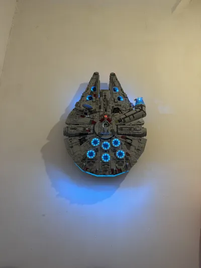UCS Millennium Falcon Wall Display by Galladex MakerWorld: Download ...