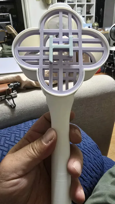 Huntr/x Light Stick – Glow Up Edition by Leles maker space MakerWorld ...