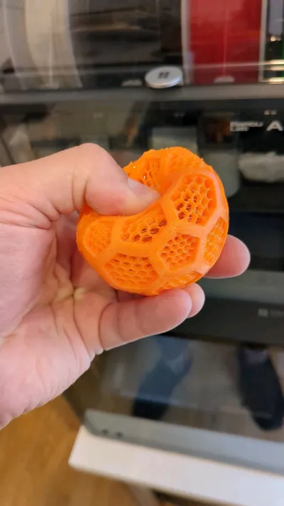 Flexi Airless TPU Ball - Free 3D Print Model - MakerWorld
