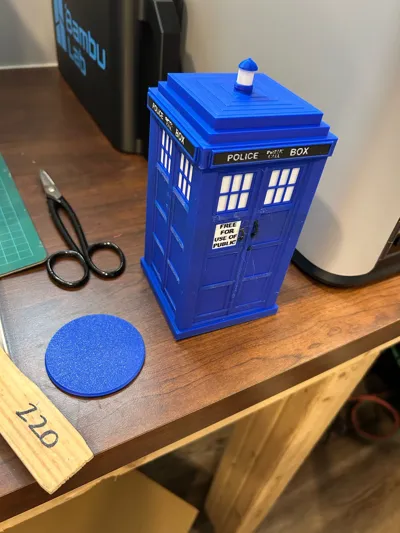 TARDIS LED Lamp - Free 3D Print Model - MakerWorld
