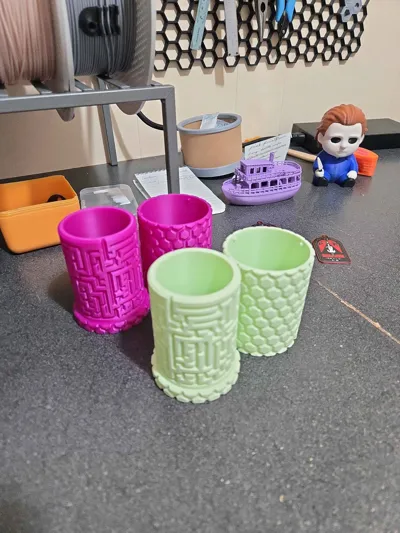 Maze Puzzle Box - Honeycomb design - Free 3D Print Model - MakerWorld