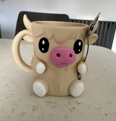 Pint Ice Cream Holder - Highland Cow - Free 3D Print Model - MakerWorld