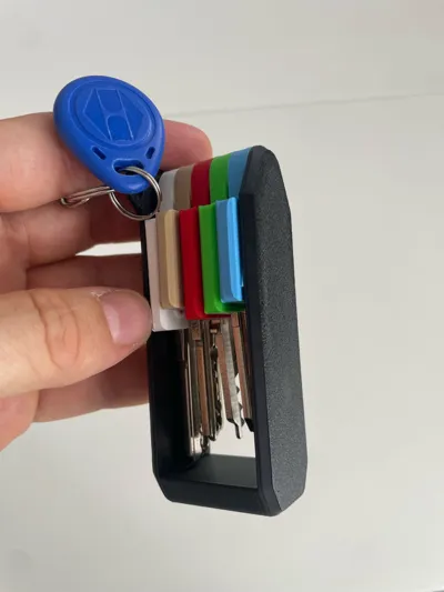 Any Size Key Holder, Multi-Tool Style by Deep Panchal MakerWorld ...