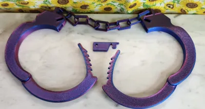 Toy Handcuffs with Key (print-in-place) by LoboCNC MakerWorld: Download ...