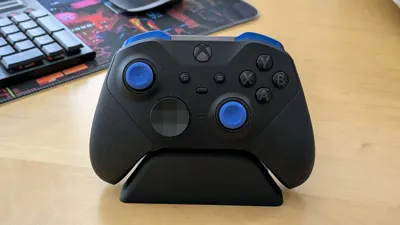 Xbox Elite 2 Controller Stand for magnetic dock by Helvedo MakerWorld ...