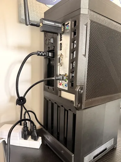 MASS - Stackable NAS ITX Enclosure by Haydn Bao MakerWorld: Download ...