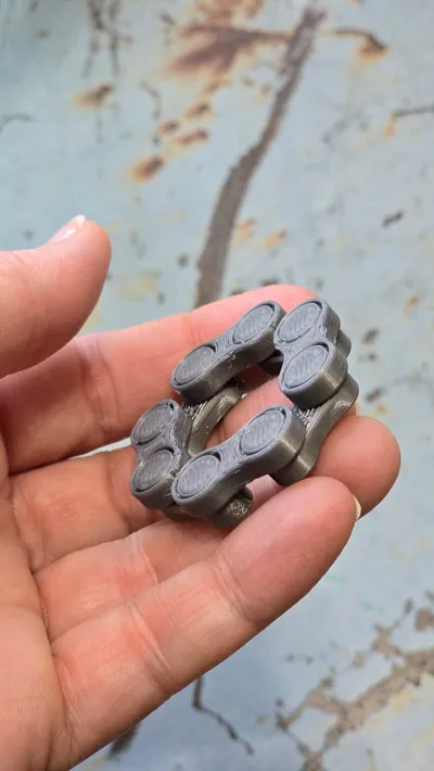 Chain Link Fidget (Print-In-Place) by JamesThePrinter - MakerWorld