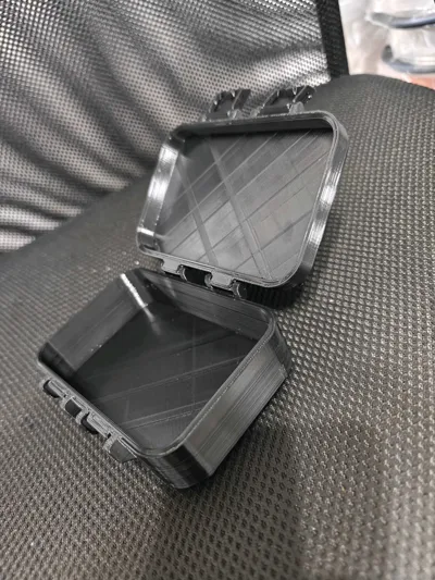 Customizable Snap-Lock Box (Parametric) - Free 3D Print Model - MakerWorld