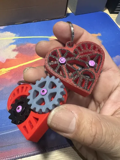 Gear heart fidget toy keychain by Spike_Mix MakerWorld: Download Free ...