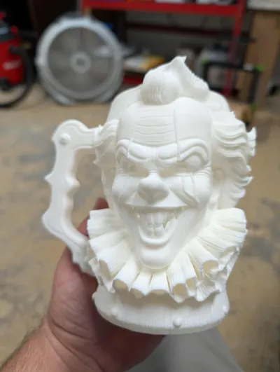 Pennywise Can Holder / Beer mug by RUMcajz MakerWorld: Download Free 3D ...