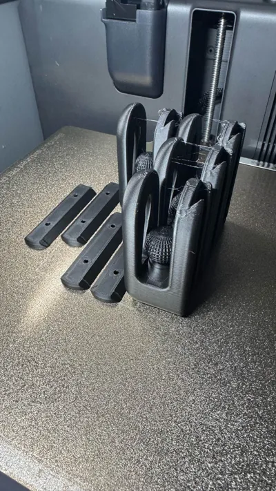 SELF-LOCKING HANGER - Free 3D Print Model - MakerWorld