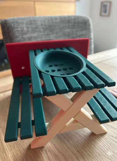 Squirrel feeding bench for the garden - Free 3D Print Model - MakerWorld