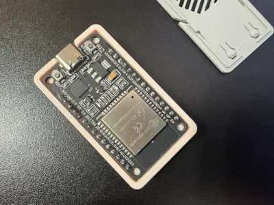 ESP32-WROOM-32 (USB-C) Box with Lid by PLAUK MakerWorld: Download Free ...