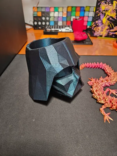 Darth Vaser - A Star Wars Low-Poly Vase by Gatto - MakerWorld