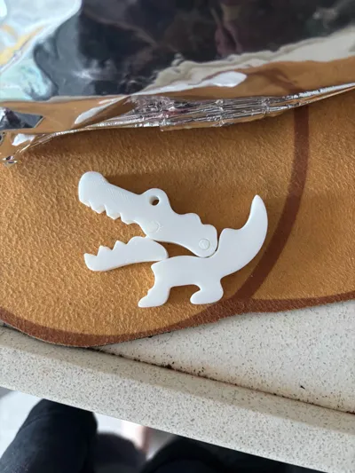 Bag Clip Crocodile (with lock, print in place) - Free 3D Print Model ...
