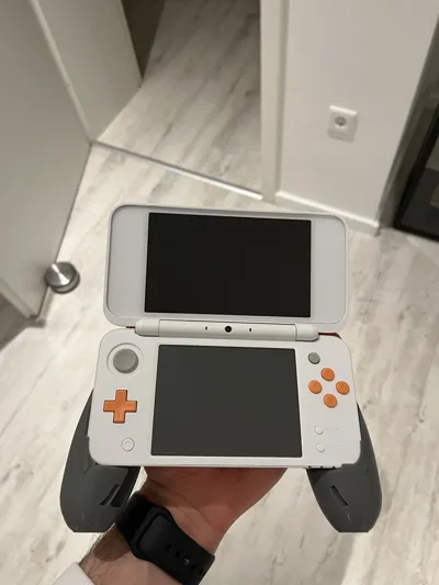 New 2DS XL Grip - Perfectly Ergonomic by NUKDDD - MakerWorld