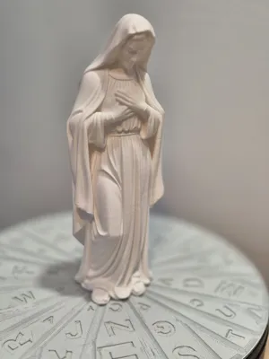 逼真的圣母玛利亚圣诞马槽 来自 Cyber_3dprinter MakerWorld：免费下载 3D 模型