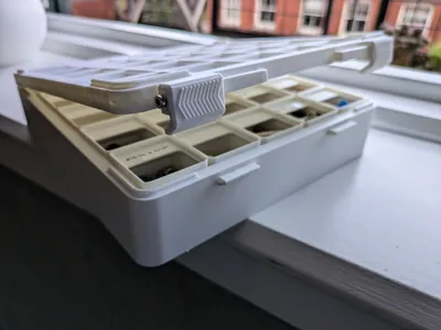 Gridfinity 5x5x6 box stackable with sliding lock Remixed by Daniel ...