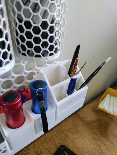 Rugged Desktop Organizer Gridfinity 2x2 by K2_Kevin MakerWorld ...