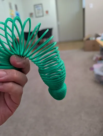 Slinky-Christmas Tree (No AMS Required) - Free 3D Print Model - MakerWorld