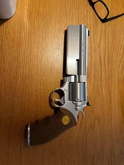 Resident Evil – Silver Serpent Barry's Magnum - Free 3D Print Model ...