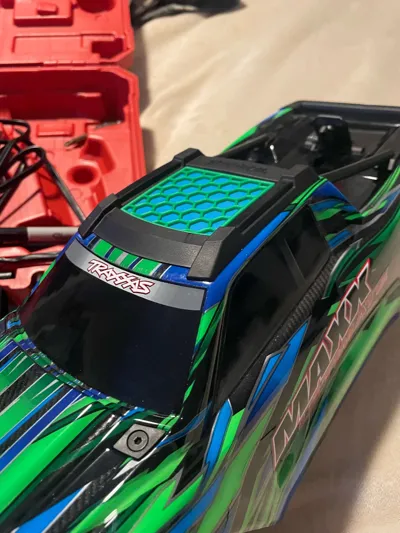Traxxas Maxx roof plate - Free 3D Print Model - MakerWorld