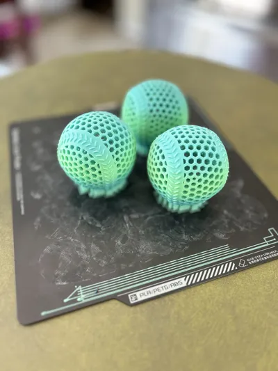 Airless Baseball Wiffle Softball Ball v2.0 by filete3dMakerWorld ...