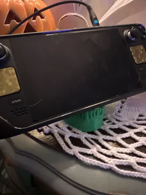 Skull Jaw Phone Holder Shared by Ur3Dprints - MakerWorld