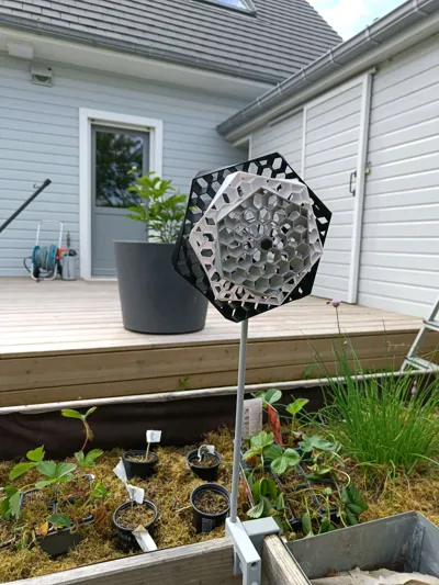 Honeycomb Windmill - Hexagon Wind Turbine Remixed by BamBam Design ...