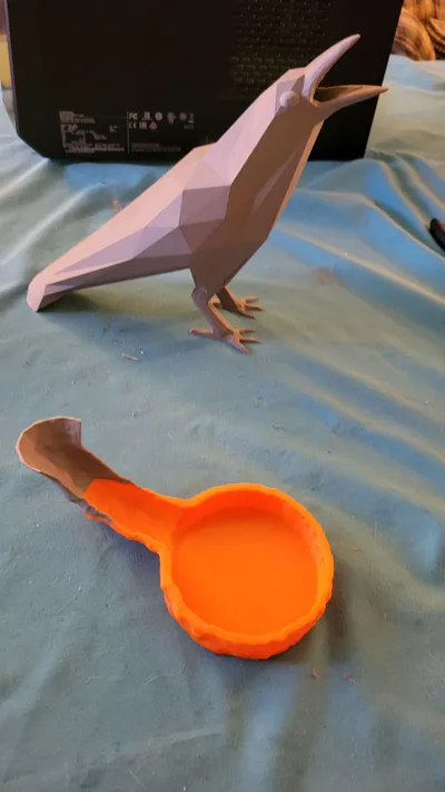 Crow Dice Tower with Optional Poop Dish - Free 3D Print Model - MakerWorld