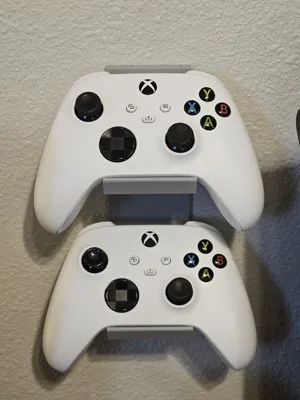 Dual xbox controller wall mount by Nyxeka - MakerWorld