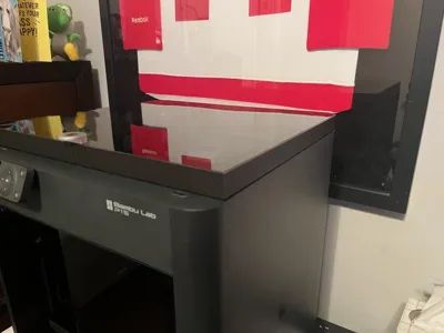 Bambulab P1S Glass Riser (no vent) - V2 by 3D-Druck Taeger - MakerWorld