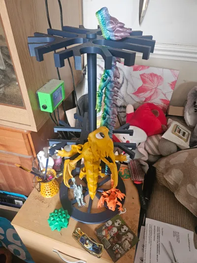 Large Crystal Dragon Display Stand by Jeff Smith - MakerWorld