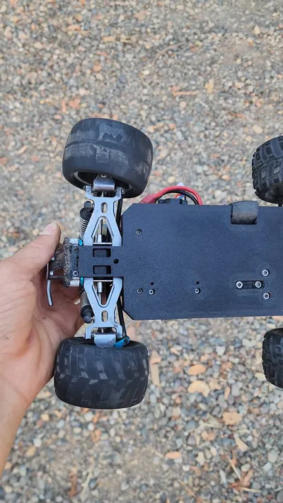 4WD RC Car Remixed by rainbow666 MakerWorld: Download Free 3D Models