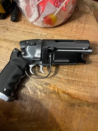 Deckard's Blaster from Blade Runner 1982 - Free 3D Print Model - MakerWorld