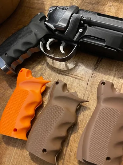 Deckard's Blaster from Blade Runner 1982 - Free 3D Print Model - MakerWorld