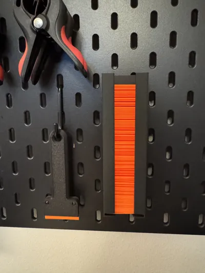 Plastic razor blade dispenser for IKEA Skadis by TravockMD - MakerWorld