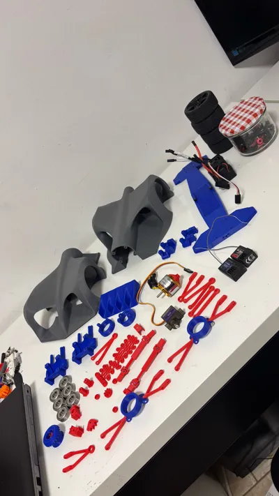 Dragon R1 - Coche RC de código abierto por RamBros MakerWorld: Descarga Modelos 3D Gratuitos