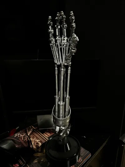 DIY Life-Size Terminator Arm Lamp by LayerLux3D MakerWorld: Download ...