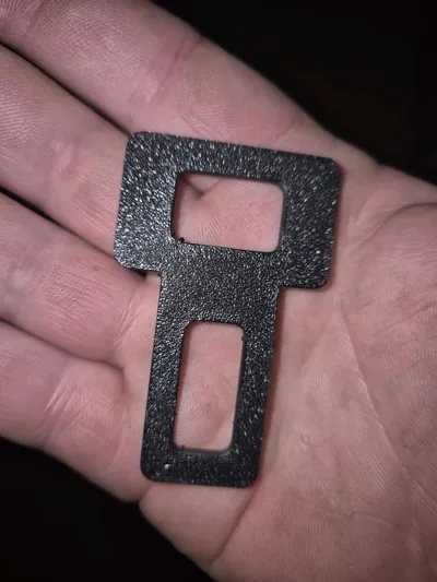 Universal Seat Belt Plug by ArgiCZ - MakerWorld