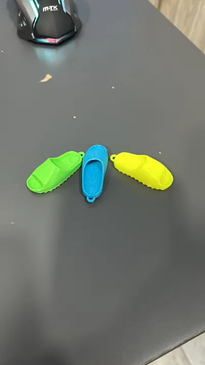 Yeezy adidas slide keychain by 3DPickles - MakerWorld