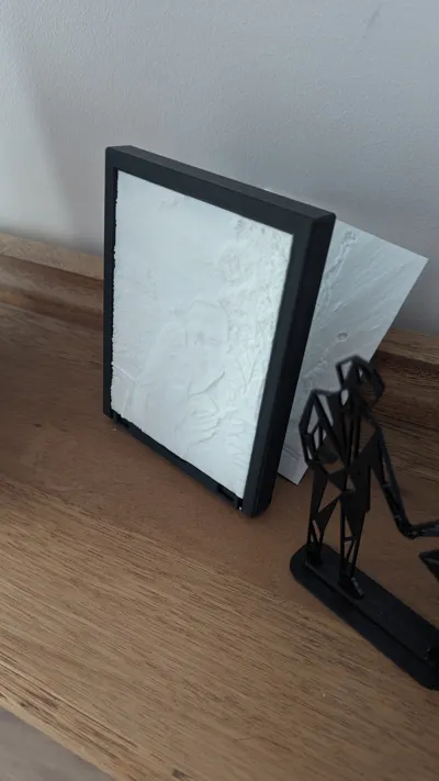 Bambu Lab Litho Frame without logo - Free 3D Print Model - MakerWorld