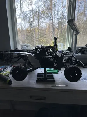 Adjustable RC Car Stand w/ Shocks Station by Raz B MakerWorld: Download ...