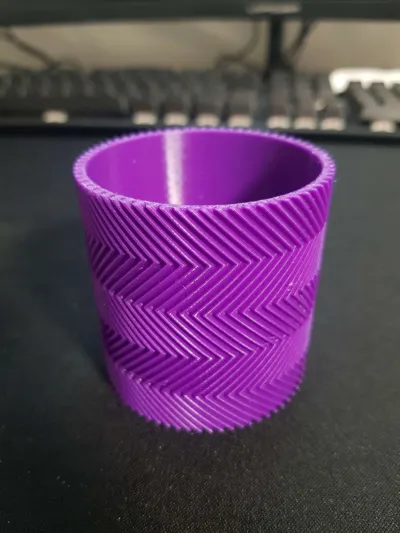 Modern ZigZag ribbed plant pot Vase diff. sizes by HpInvent - MakerWorld