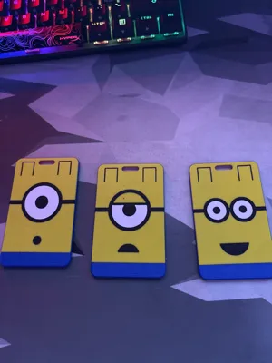 Minions ID card/badge holder Remixed by Valeria Momo & Mattia ...