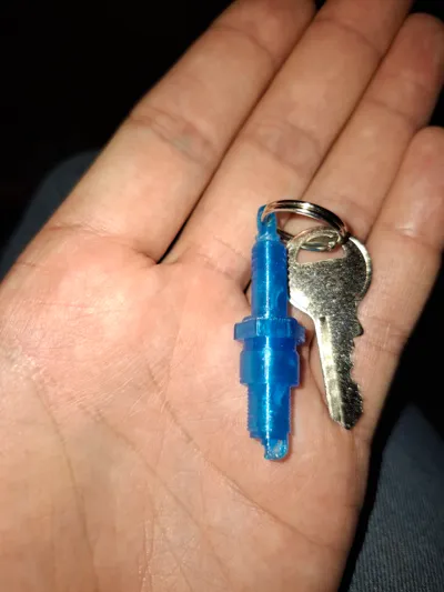 Spark Plug Miniature Keyring by Xander Designs - MakerWorld