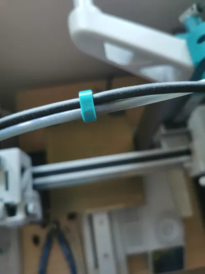 Cable clips (A1, A1 mini without AMS) - Free 3D Print Model - MakerWorld