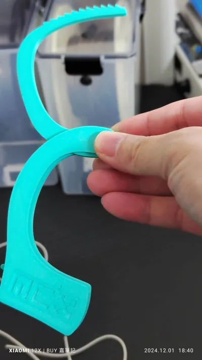 Handcuffs toy - Free 3D Print Model - MakerWorld